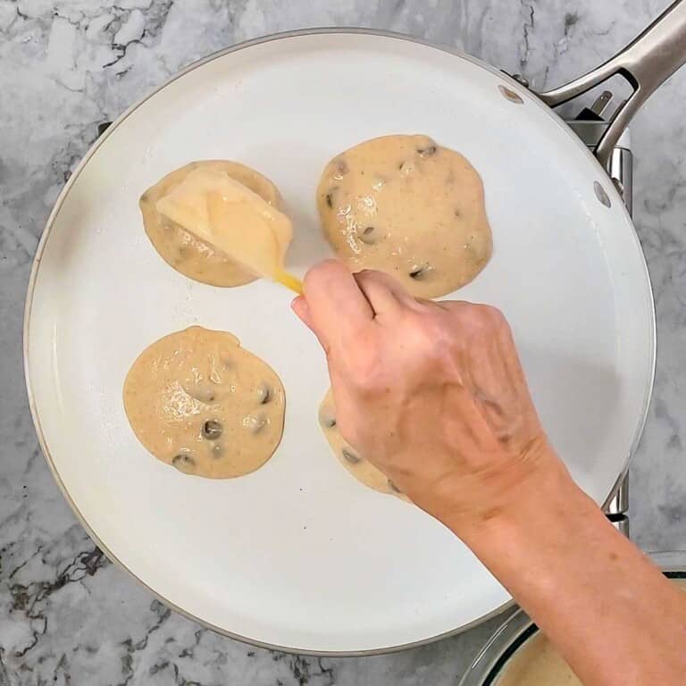 Easy S'mores Pancakes (Graham Cracker Pancake Recipe) - Dizzy Busy and ...