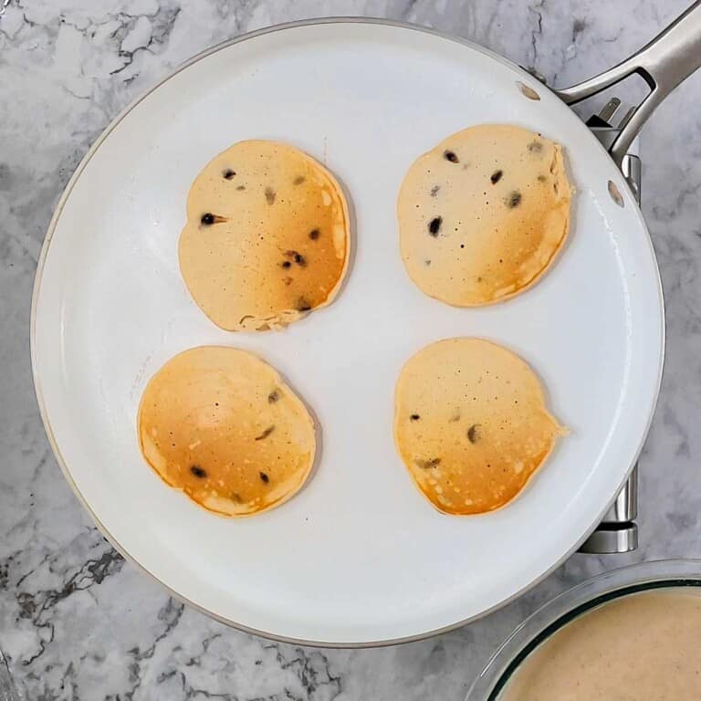 Easy S'mores Pancakes (Graham Cracker Pancake Recipe) - Dizzy Busy and ...