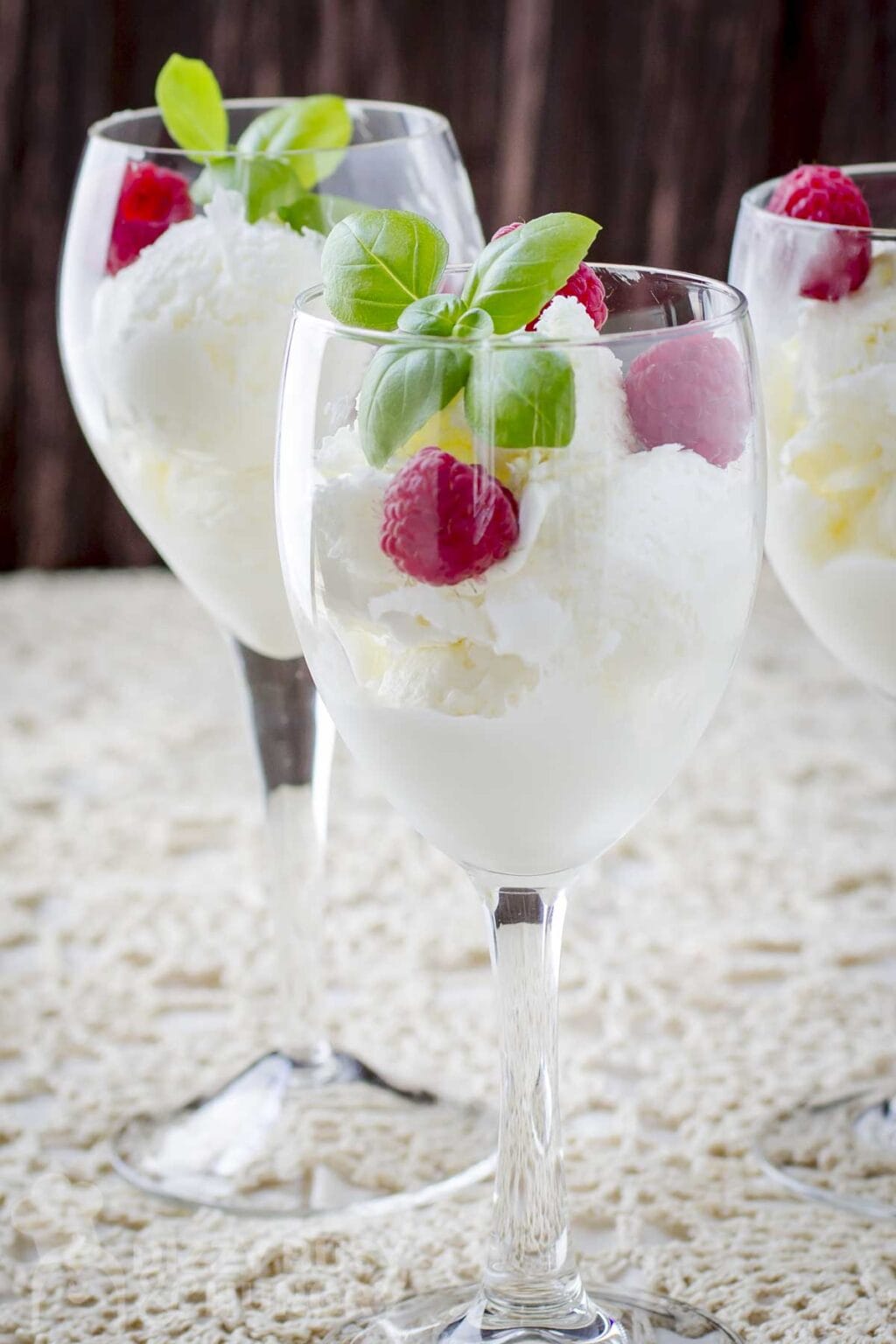 Moscato Wine Ice Cream (No Churn) - Dizzy Busy and Hungry!