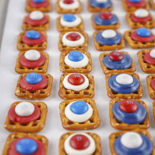 Easy Patriotic Pretzels - Dizzy Busy and Hungry!
